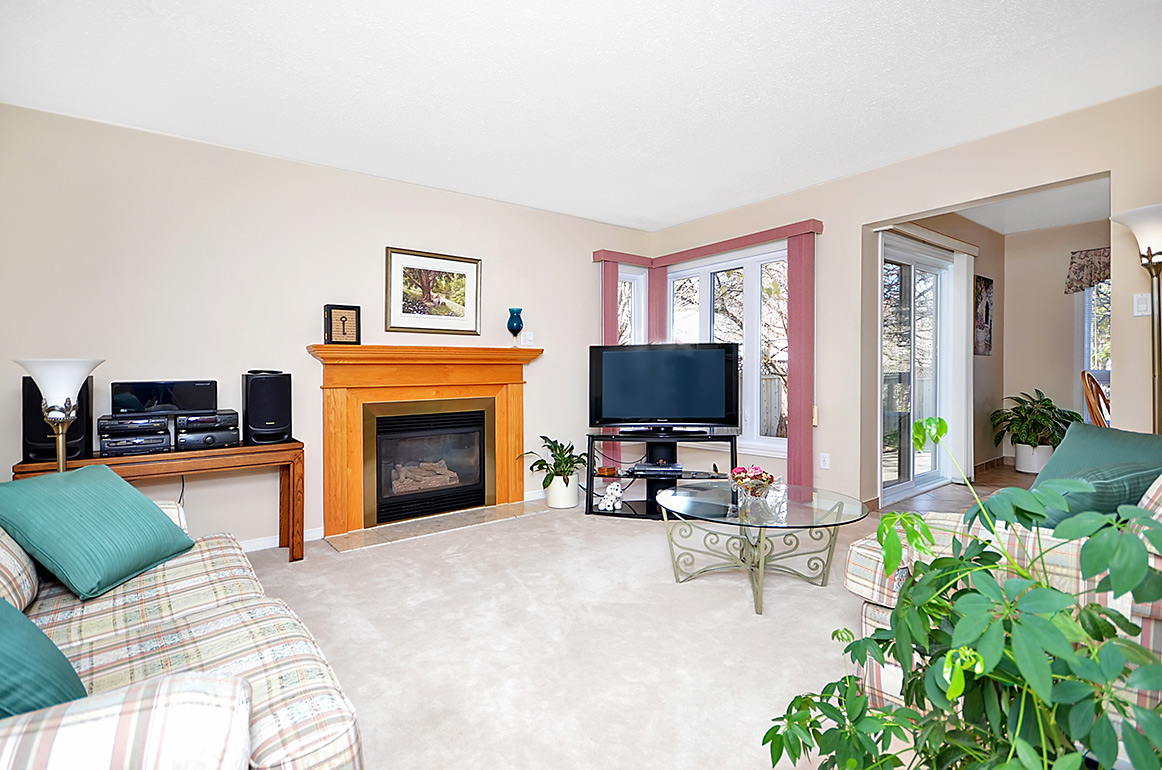 Emerald Meadows - Kanata House Curious