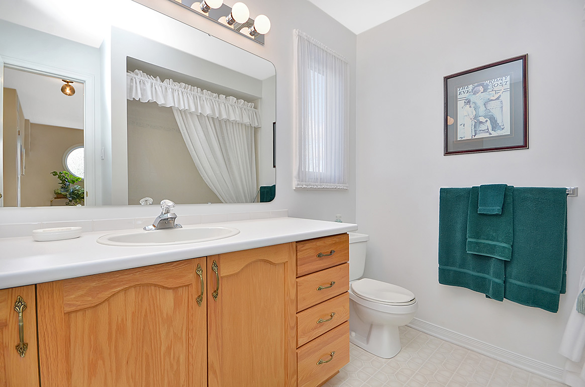 Emerald Meadows - Kanata House Curious